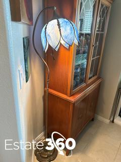 Estate Sale Features: