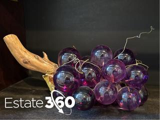 Estate Sale Features: